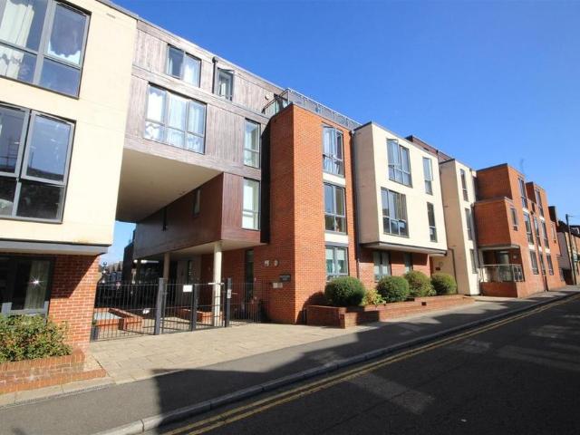 1 bedroom house to rent