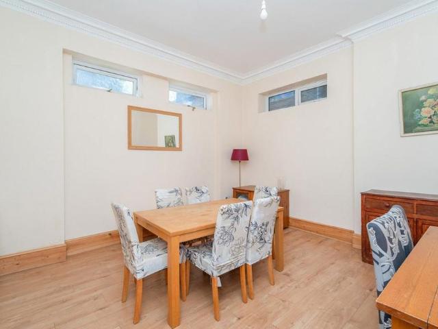 1 bedroom house to rent