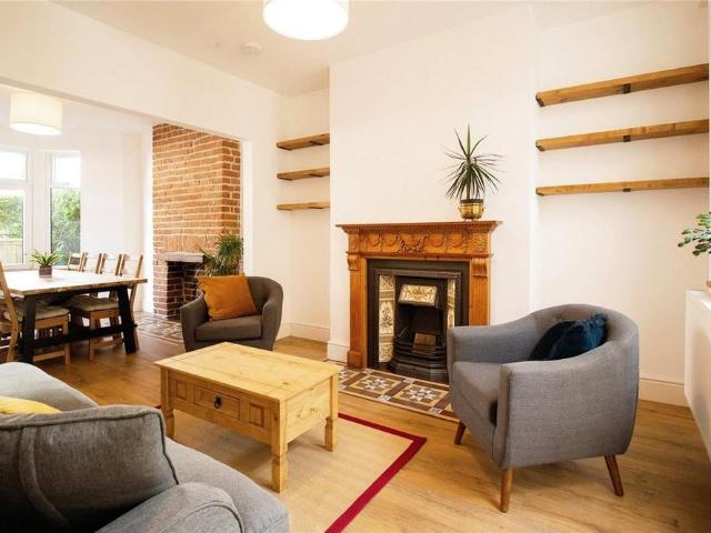 1 bedroom house to rent