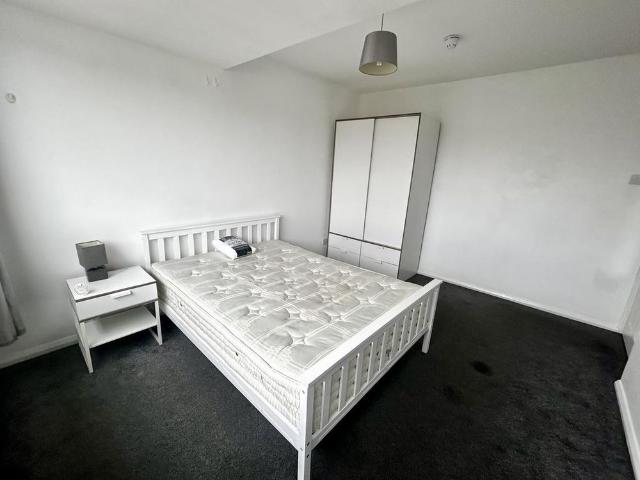 1 bedroom house to rent