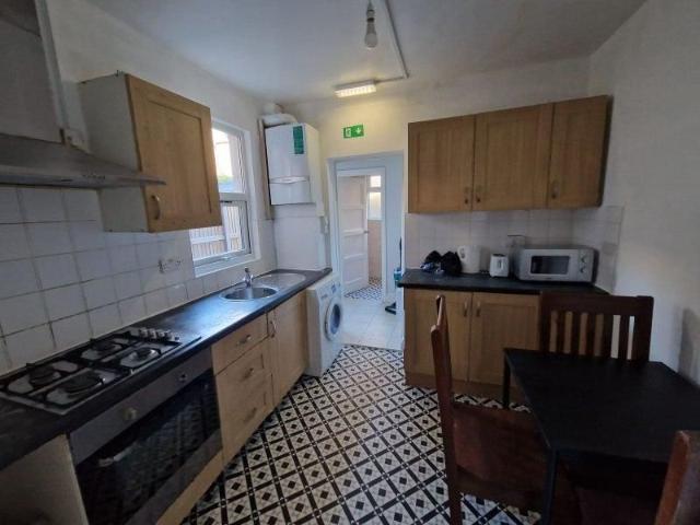 1 bedroom house to rent