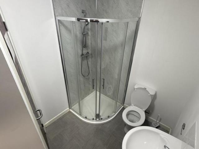 1 bedroom house to rent