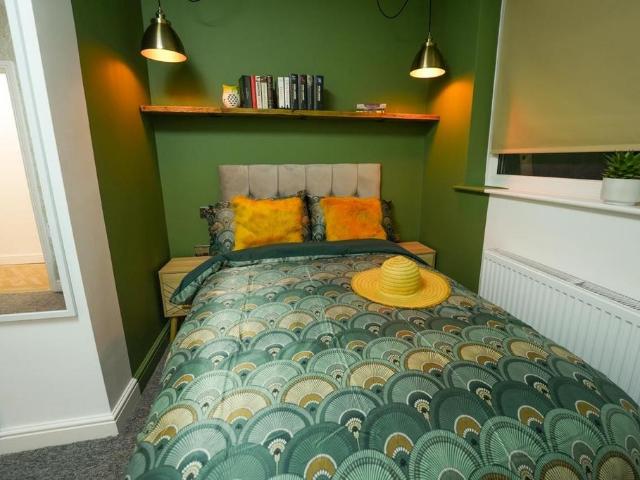 1 bedroom house to rent