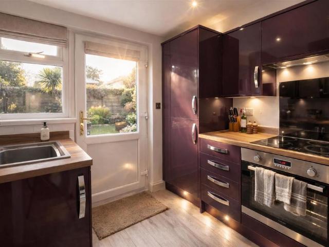 1 bedroom house to rent