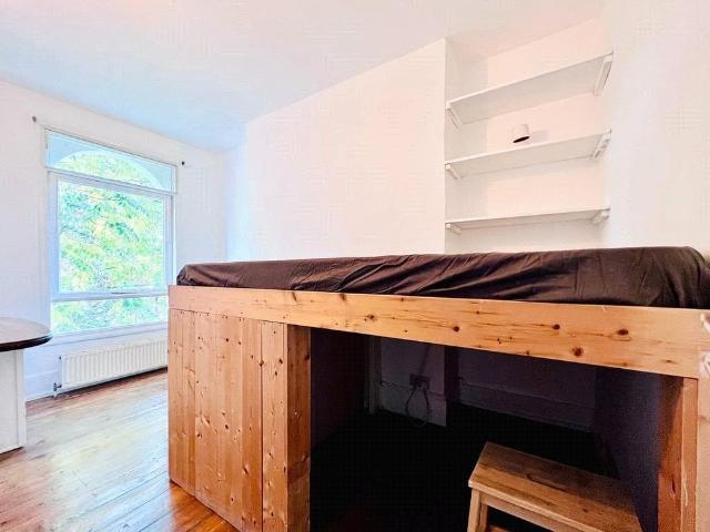 1 bedroom house to rent