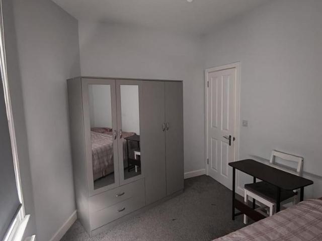 1 bedroom house to rent