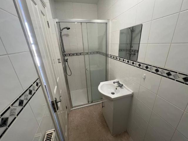 1 bedroom house to rent