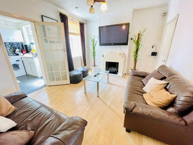 1 bedroom house to rent Edridge Road Room1, Croydon, Surrey, CR0