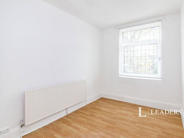 1 bedroom house to rent Elgar Avenue, Surbiton, KT5