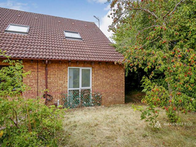 1 Bedroom House To Rent In Chestnut End, Bicester, OX26