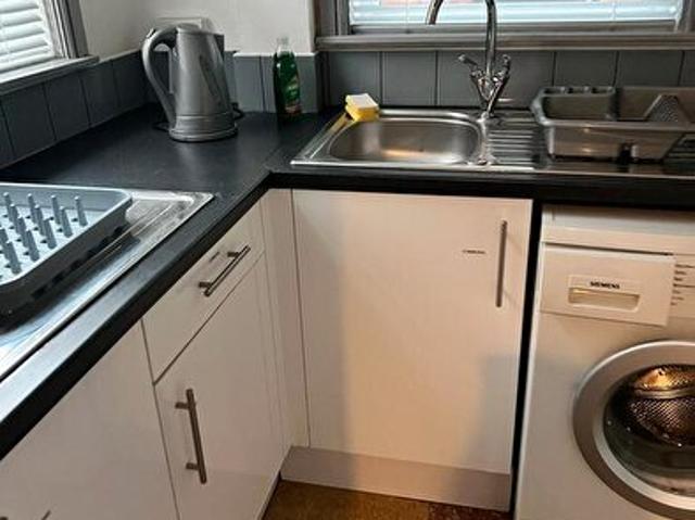 1 Bedroom House To Rent In Glenfield Road, LE3