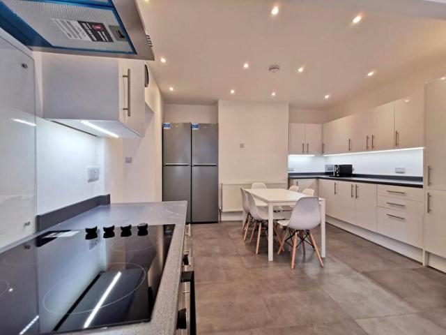 1 Bedroom House To Rent In Lower Road Gfrl, Beeston, East Midlands, NG9