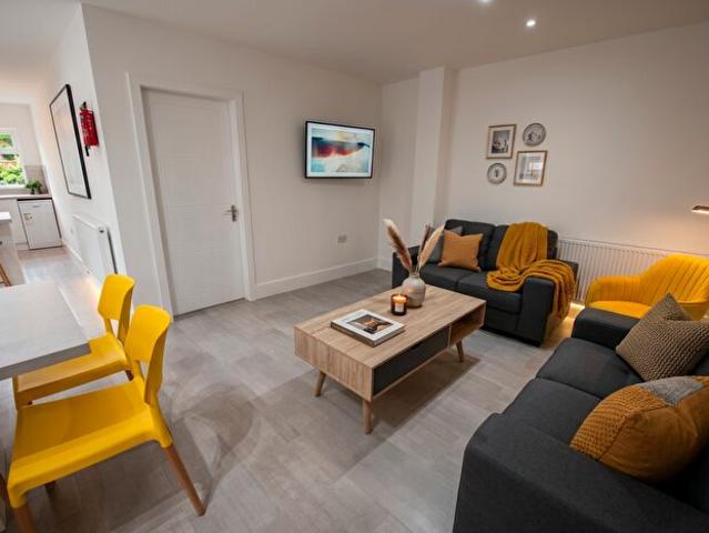 1 Bedroom House To Rent In Queens Road House Share, Beeston, East Midlands, NG9