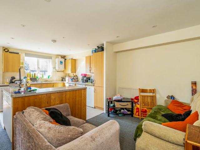 1 bedroom house to rent Millfield Close, Chichester, West Sussex, PO19