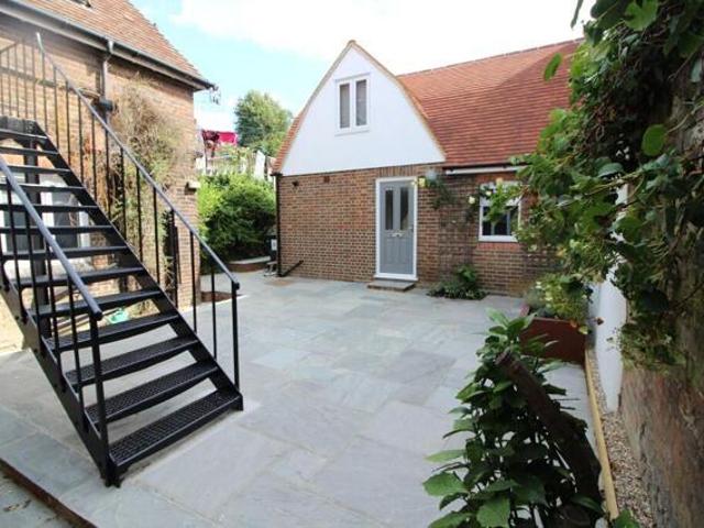 1 Bedroom House Tonbridge Kent LS99688653