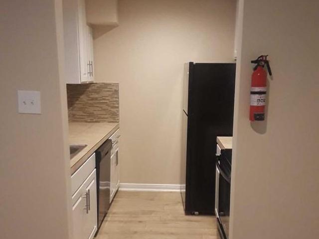 1 bedroom, Houston TX 77060 77329205