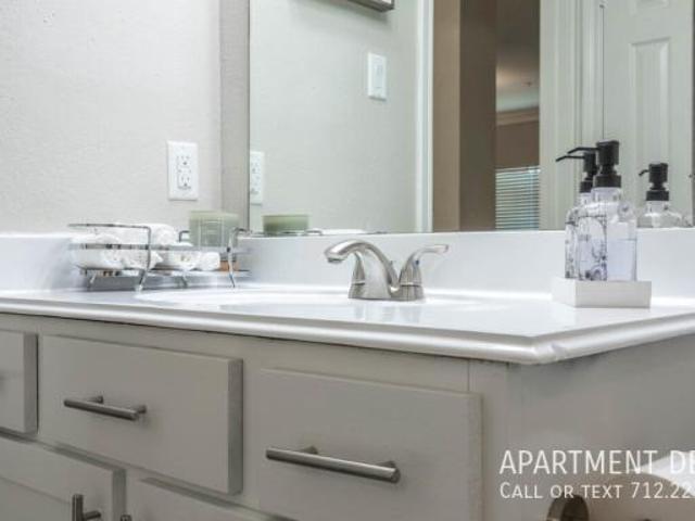 1 bedroom, Houston TX 77069 77330229