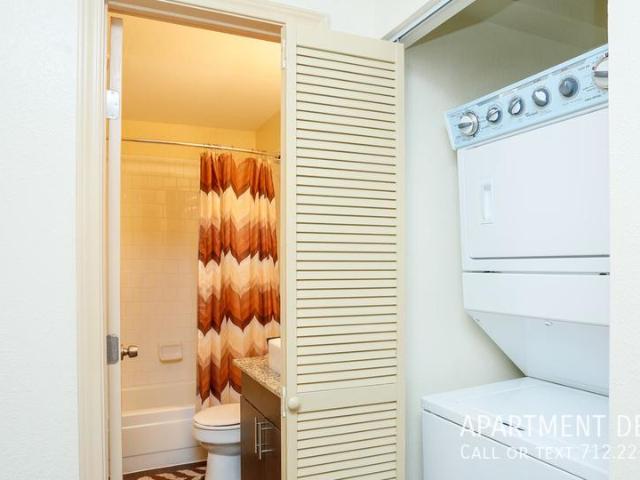 1 bedroom, Houston TX 77009 77327735