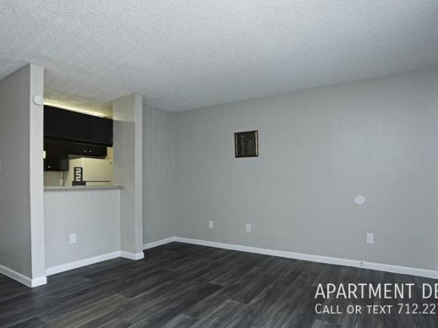 1 bedroom, Houston TX 77013 77325567