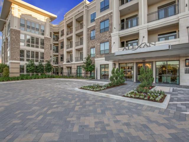 1 bedroom, Houston TX 77025 38952366
