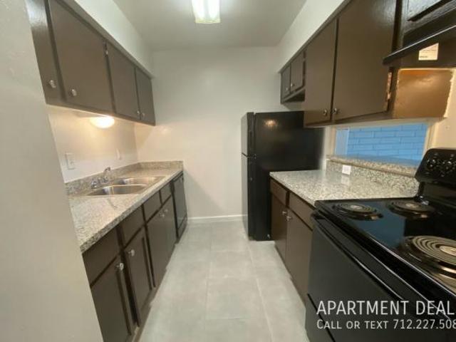 1 bedroom, Houston TX 77025 LS76607980