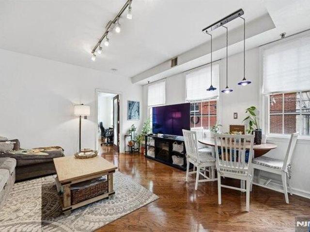 1 bedroom, Hoboken NJ 07030 102762544