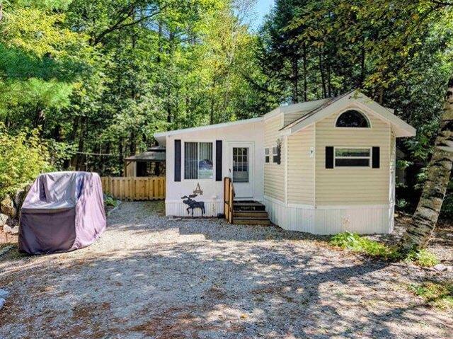 1 bedroom, Holderness NH 03245 LS102314033
