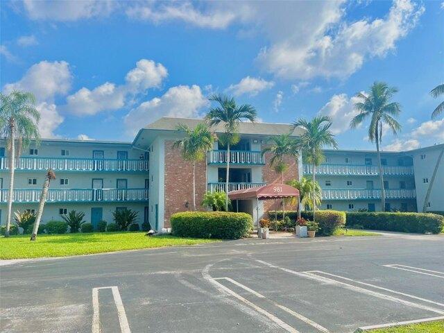 1 bedroom, Hollywood FL 33021 104899128