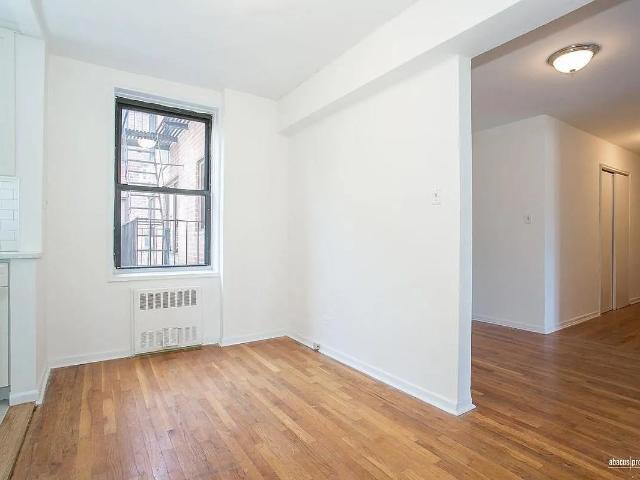 1 Bedroom Home for Rent at 488 Ocean Pkwy #5E, New York, NY 11218 Kensington
