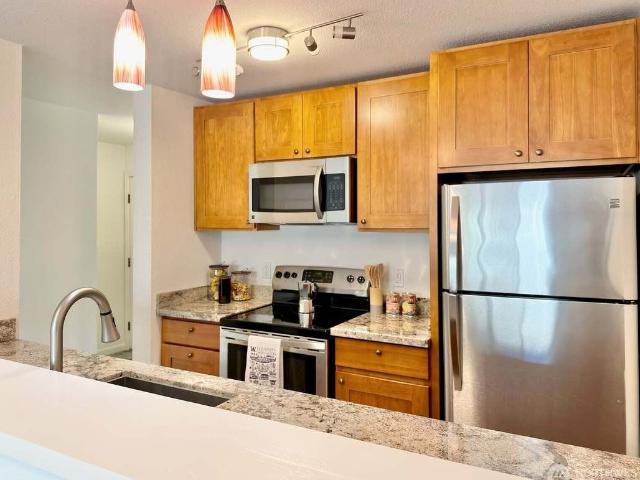 1 Bedroom Home for Rent at 5834 Ne 75th St #B202, Seattle, WA 98115 View Ridge