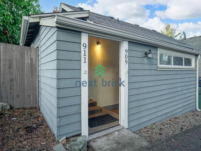 1 Bedroom Home for Rent at 909 N 105th St, Seattle, WA 98133 Greenwood
