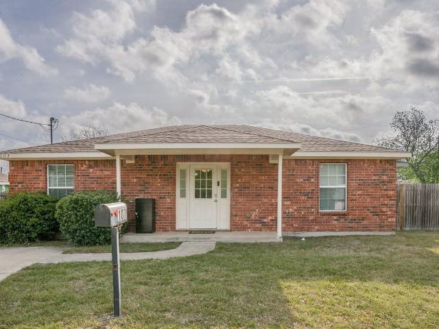 1 Bedroom Home for Rent at 107 S Crawford St, Denton, TX 76205
