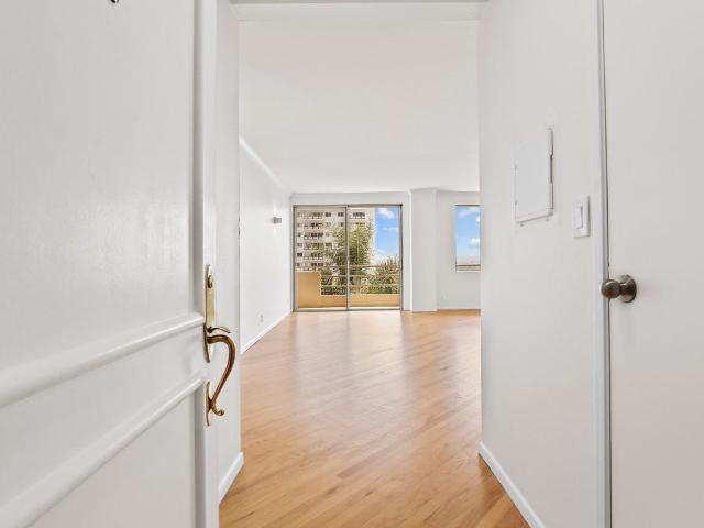 1 Bedroom Home for Rent at 1131 Alta Loma Rd, West Hollywood, CA 90069 West Hollywood
