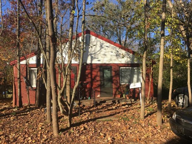 1 Bedroom Home for Rent at 1306 1/2 W 6th St, Bloomington, IN 47404