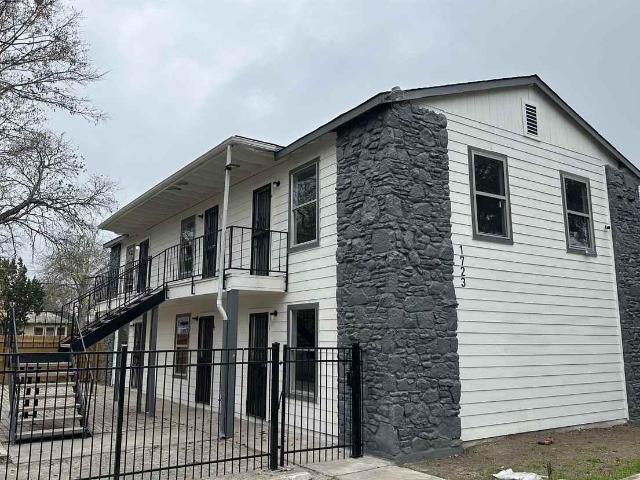 1 Bedroom Home for Rent at 1723 W Mayfield Blvd #6, San Antonio, TX 78211 Quintana