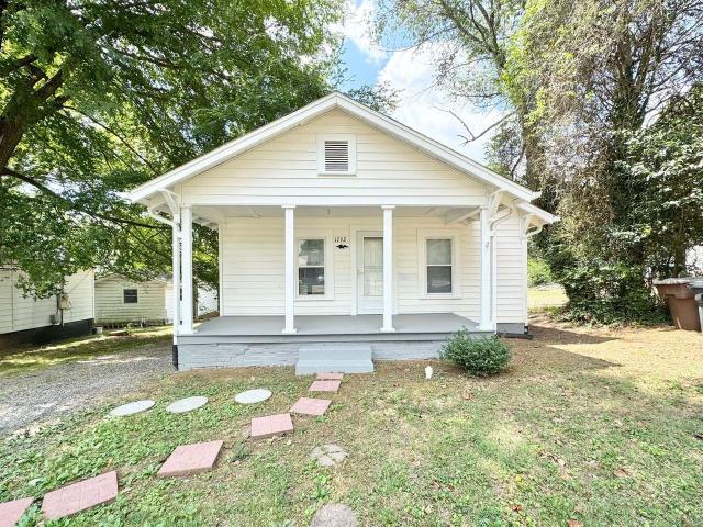 1 Bedroom Home for Rent at 1732 Mcknight Mill Rd, Greensboro, NC 27405 O Henry Oaks