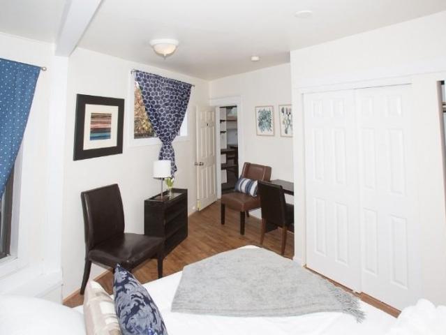 1 Bedroom Home for Rent at 1901 N 80th St #1, Seattle, WA 98103 Green Lake
