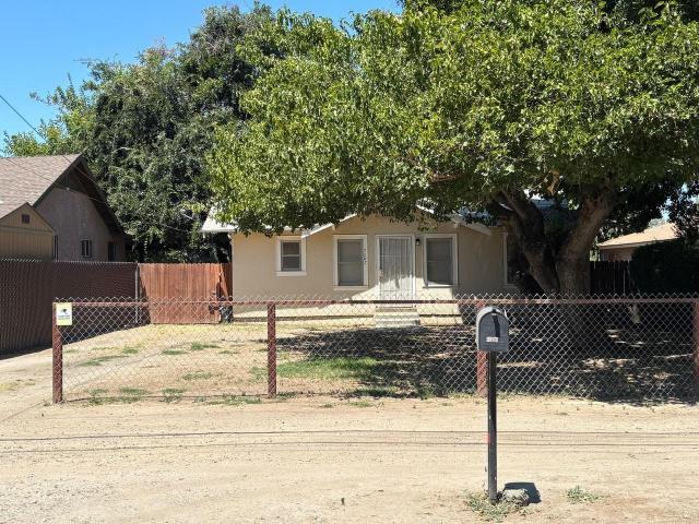 1 Bedroom Home for Rent at 2087 N Marks Ave, Fresno, CA 93722