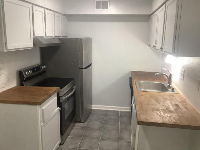 1 Bedroom Home for Rent at 213 Camelot Dr #1, College Park, GA 30349