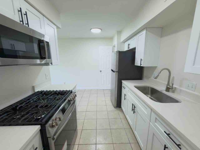 1 Bedroom Home for Rent at 2209 Mission Hill Dr #104, Austin, TX 78741 Parker Lane