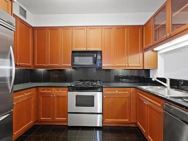 1 Bedroom Home for Rent at 220 Riverside Blvd, New York, NY 10069 Upper West Side