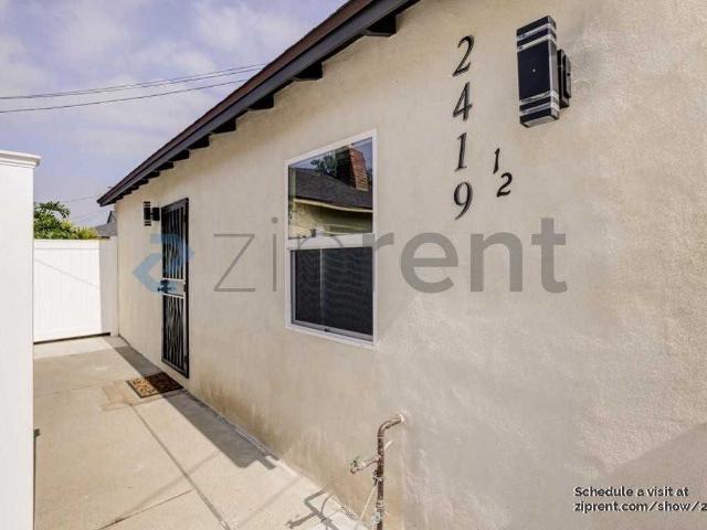 1 Bedroom Home for Rent at 2419 1/2 W 112th St #1 2, Inglewood, CA 90303
