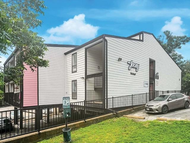 1 Bedroom Home for Rent at 301 W 29th St #D306, Austin, TX 78705 North University