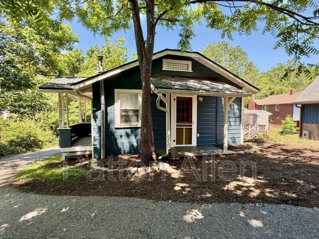1 Bedroom Home for Rent at Wamboldt Ave, Asheville, NC 28806