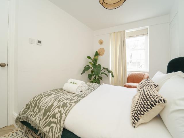 1 Bedroom Home – Medium Let