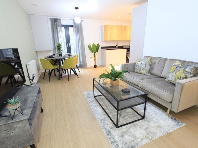 1 Bedroom Home – Professional Let