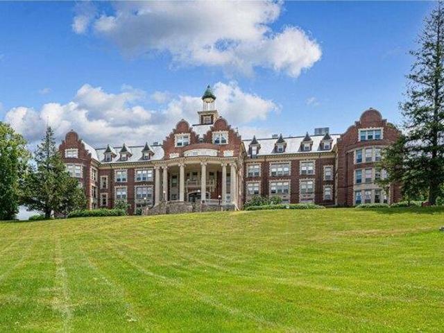 1 bedroom, Hooksett NH 03106 103248453