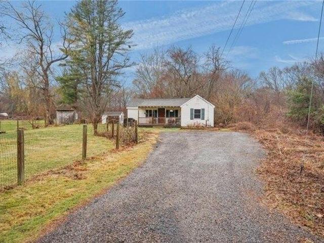1 bedroom, Hopkinton RI 02804 104568929