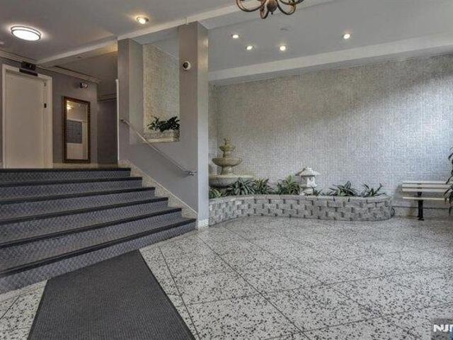 1 bedroom, Hackensack NJ 07601 105140706