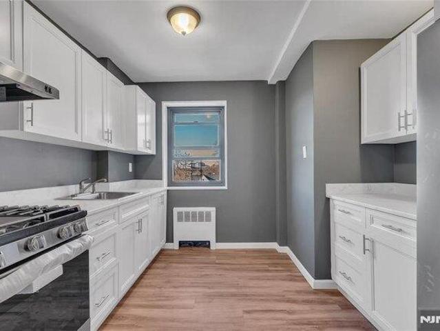 1 bedroom, Hackensack NJ 07601 LS102282683
